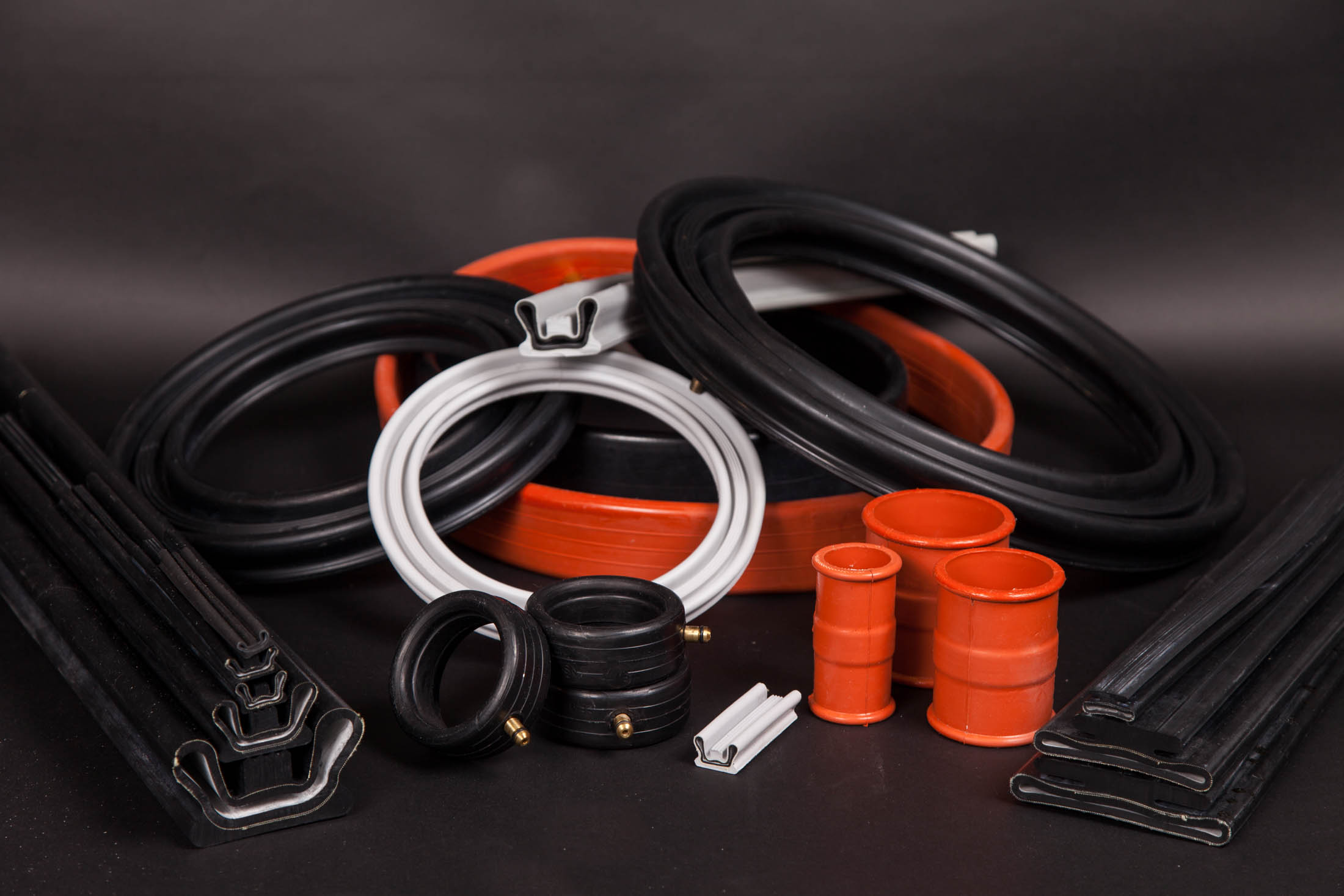 Install an Inflatable Seal Into a Retainer with Corners | Seal Master